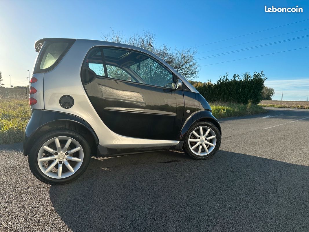 Smart Fortwo Essence - Voitures