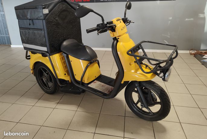 Scooter la poste -Motos d'occasion - leboncoin