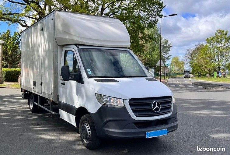 Loa 36 mois mercedes sprinter 20m3 hayon - Utilitaires