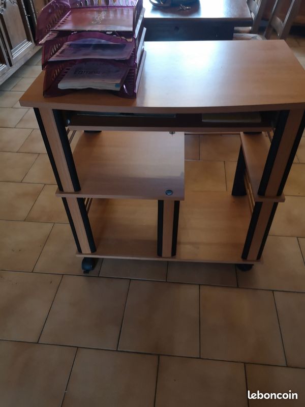 Meuble pour ordinateur - Équipements & Fournitures de bureau
