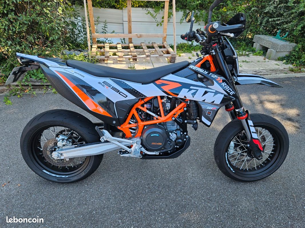 Ktm 690 SMCR - Motos