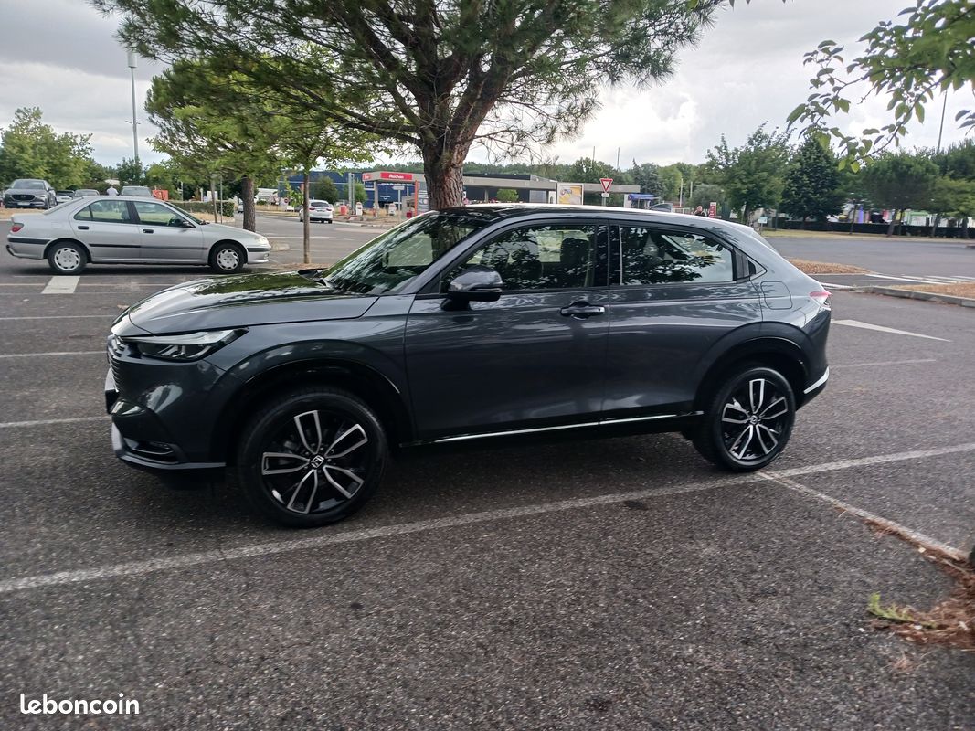 Honda hrv hybride advance - Voitures