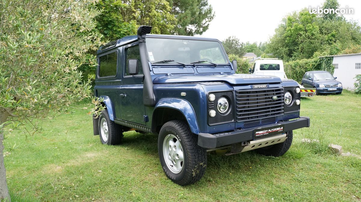 Land Rover DEFENDER 90 TD5, 2004-109800km - Voitures