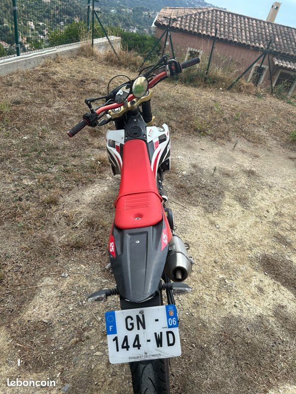 à vendre fantic 125 4t - Motos