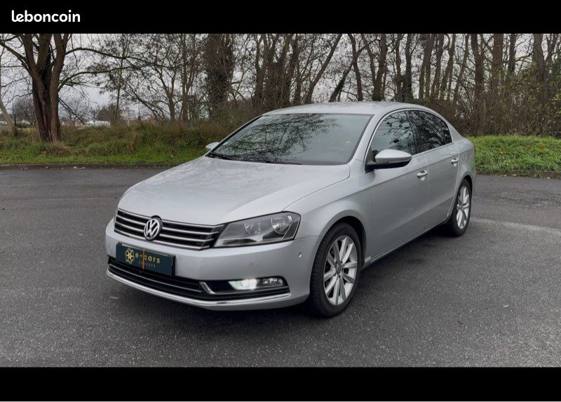 VOLKSWAGEN Passat (B7) « Carat » 2.0 TDI Bluemotion DSG6 140 ch - Voitures