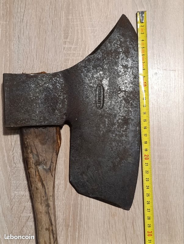 Ancienne hache de charpentier poinçonnée H.Lemercier - Bricolage