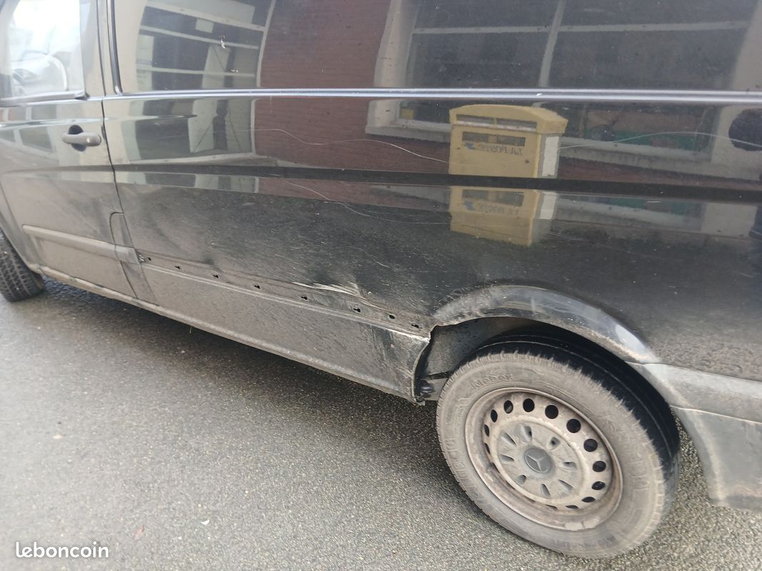 Mercedes vito 109 cdi chassis court - Utilitaires