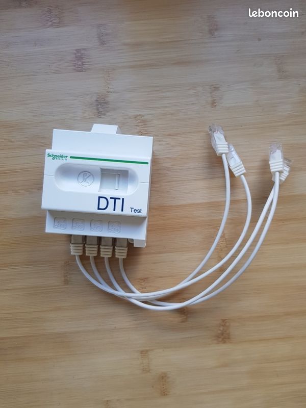 DTI Test - Répartiteur Téléphone 4 sorties - VDIR326010 Schneider ...