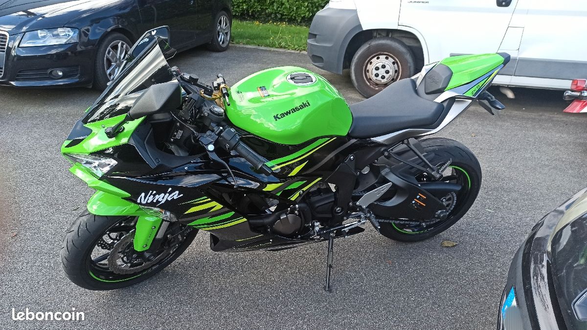 Kawasaki zx6r - Motos
