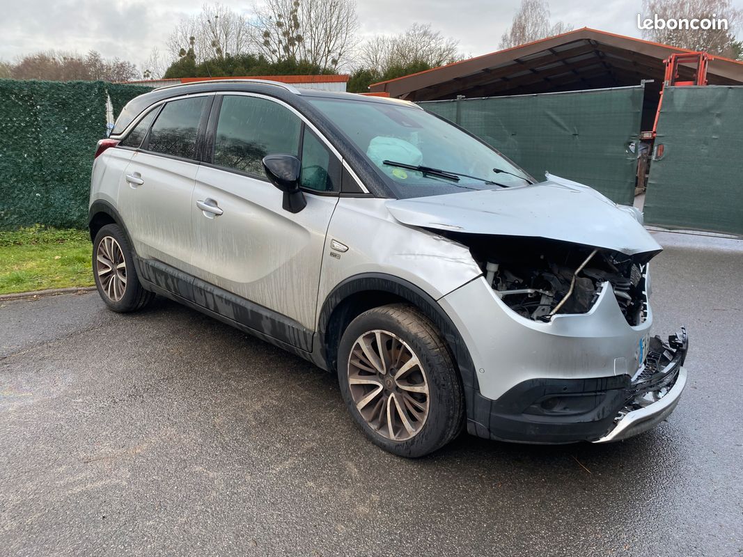 OPEL CROSSLAND X accidenté - Voitures