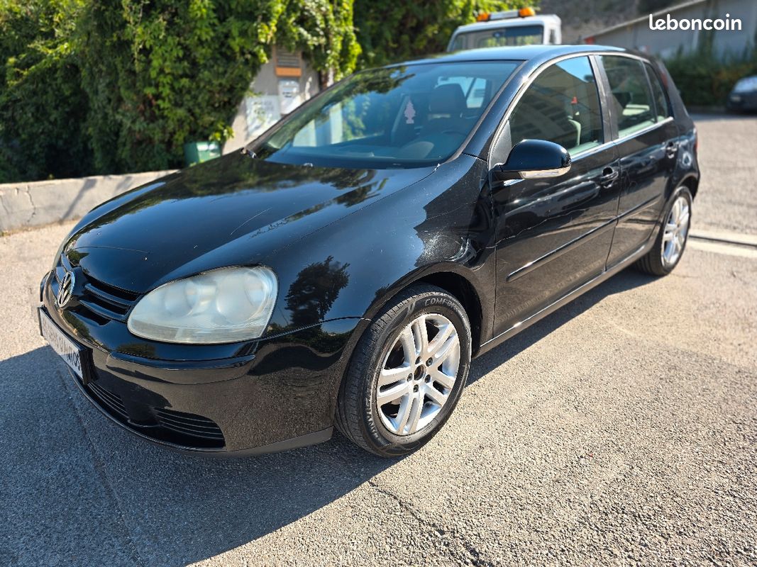 Volkswagen golf v - Voitures