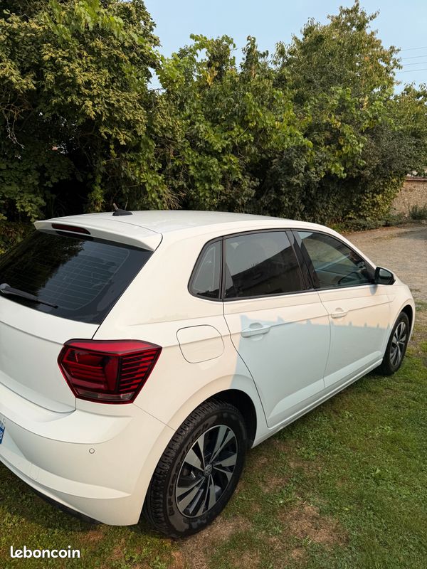Volkswagen Polo VI 1.6 tdi 95ch - Voitures