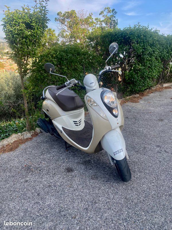 Sym Mio 100cc - Motos