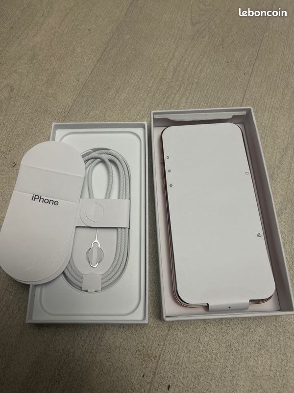 IPhone 17 Pro Max 256GB - Téléphones & Objets connectés