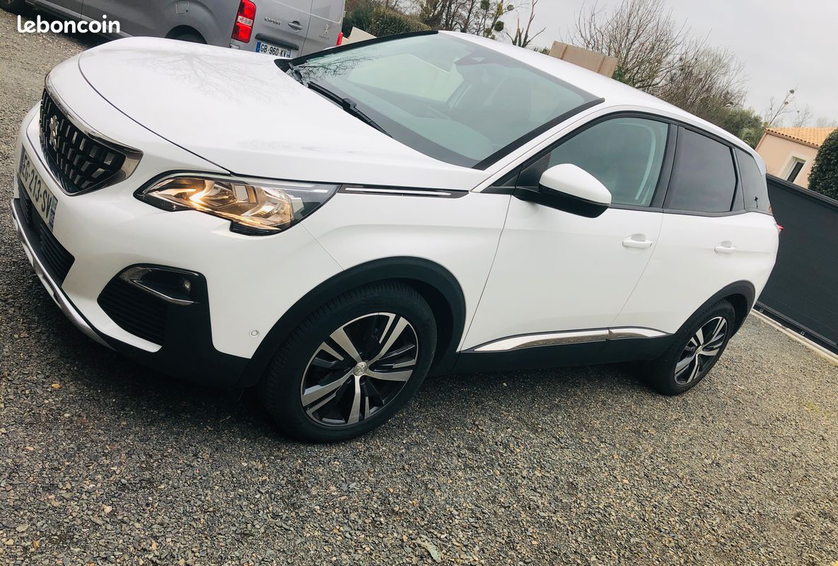 Peugeot 3008 - Voitures