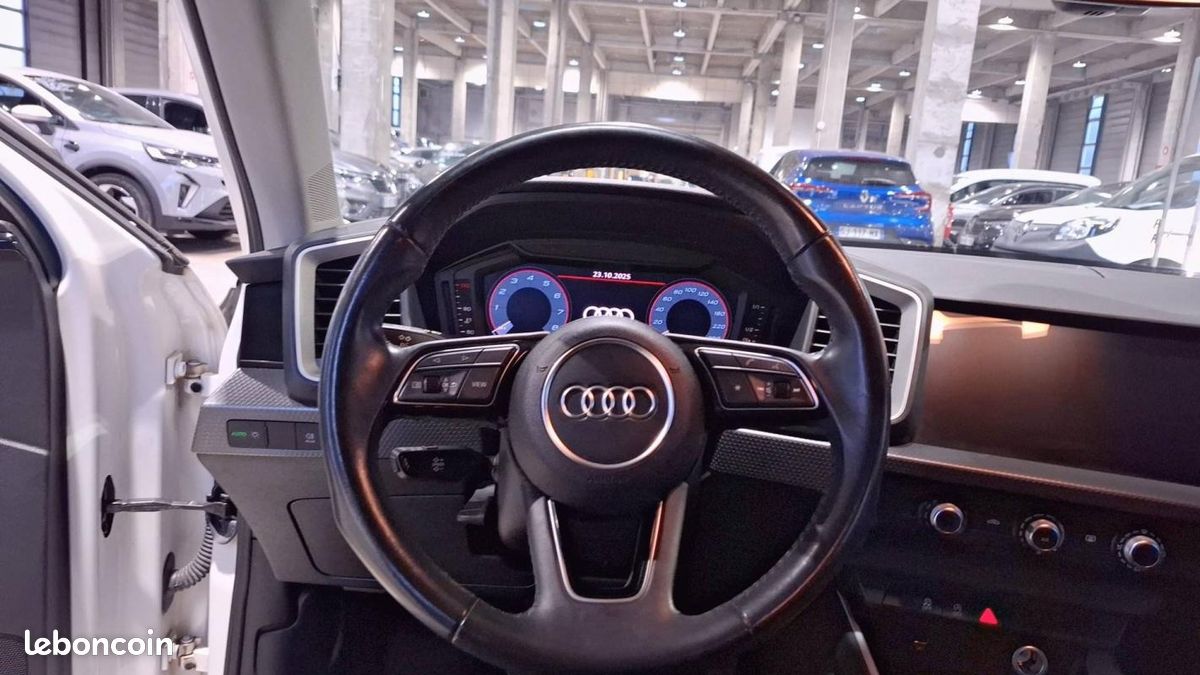Audi A1 SPORTBACK 25 TFSI 95 CH BVM5 BUSINESS LINE - Voitures