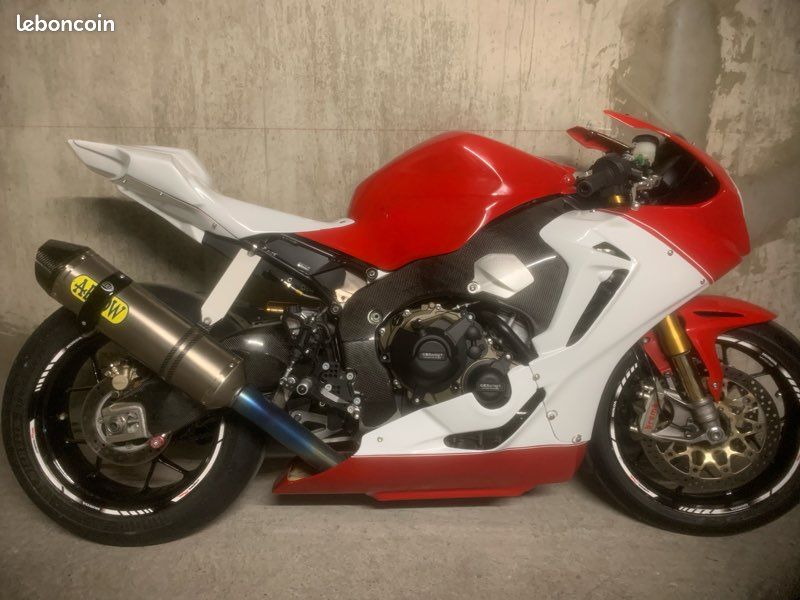 Cbr 1000rr sp - Motos