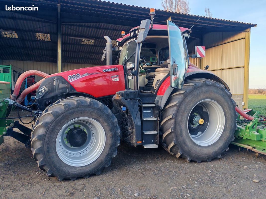 Case IH OPTUM 300 CVX AFS CONNECT - Tracteurs