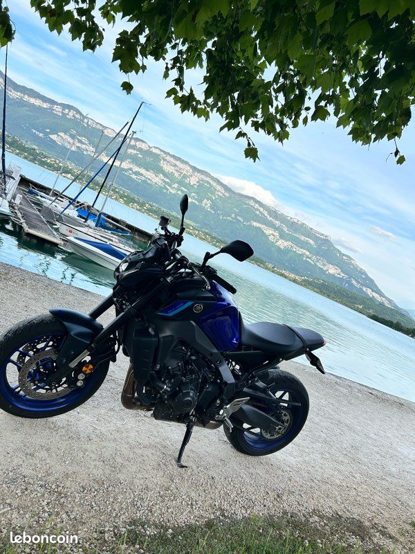 Yamaha mt 09 blue a2 - Motos