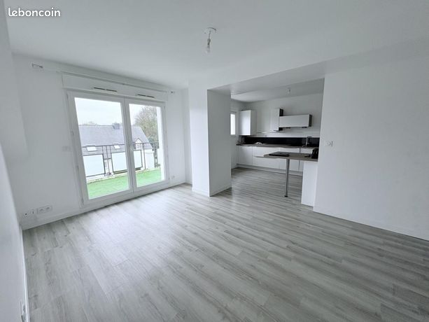 Maison à vendre et vente appartement Noyal-Châtillon-sur-Seiche (35230 ...