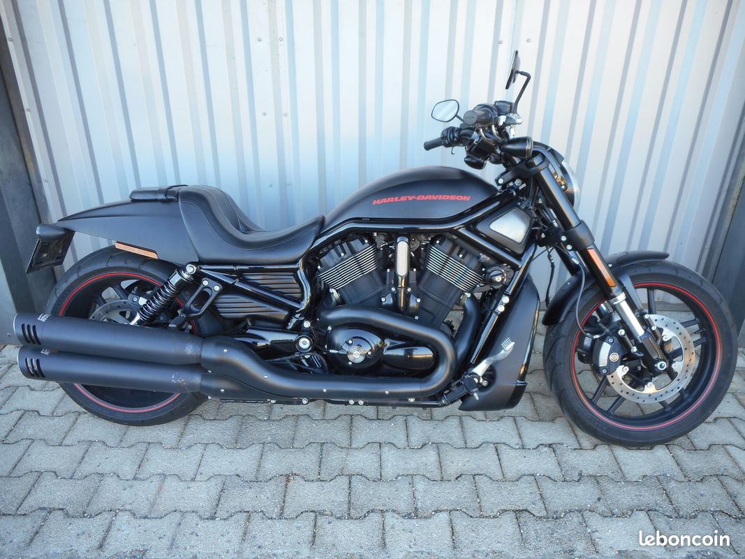 Harley davidson night rod - Motos
