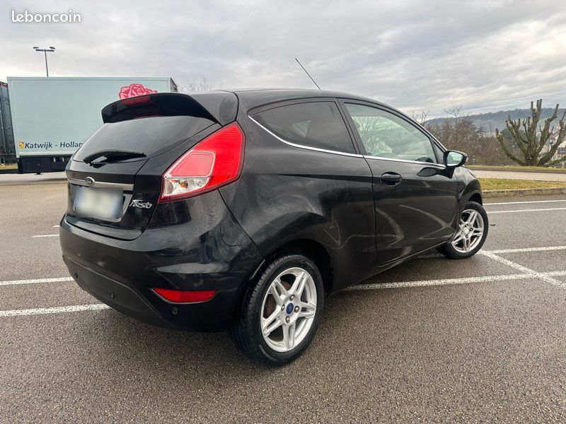 Ford fiesta 1.6tdci phase 2 95cv - Voitures