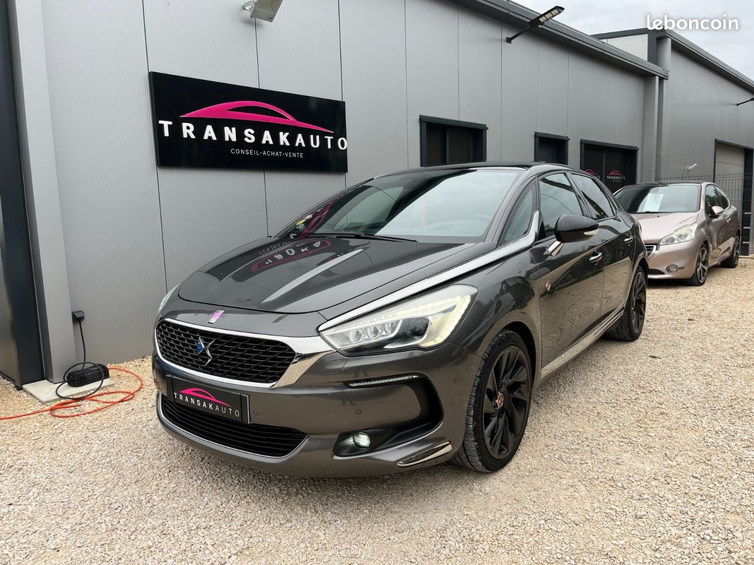 DS DS5 BlueHDi 180 SS EAT6 Performance Line - Voitures