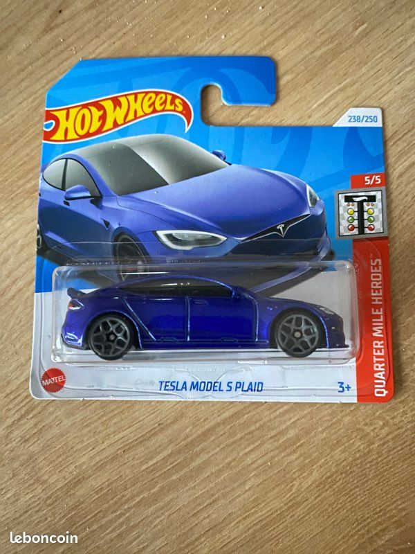 Miniature Hot Wheels Tesla Model S Plaid - Collection