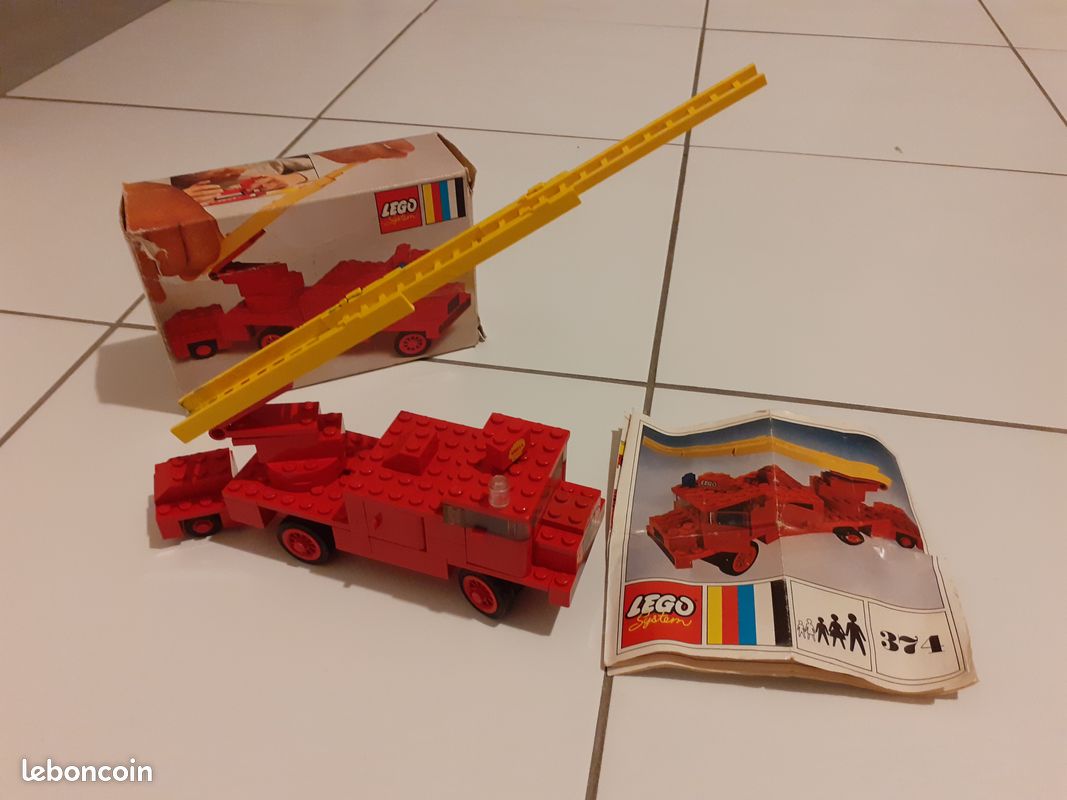 Lego System 374 camion de pompier de 1971 - Collection
