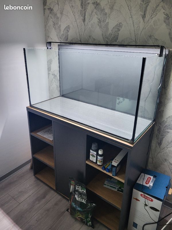 Aquarium 220l zolux - Décoration