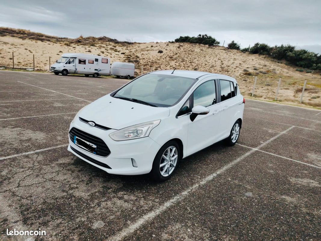 Ford B max très bon état - Voitures