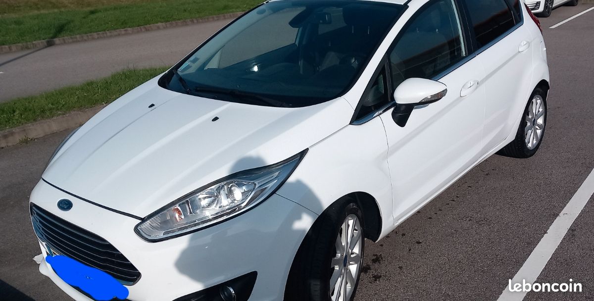 Ford Fiesta 2017 titanium - Voitures