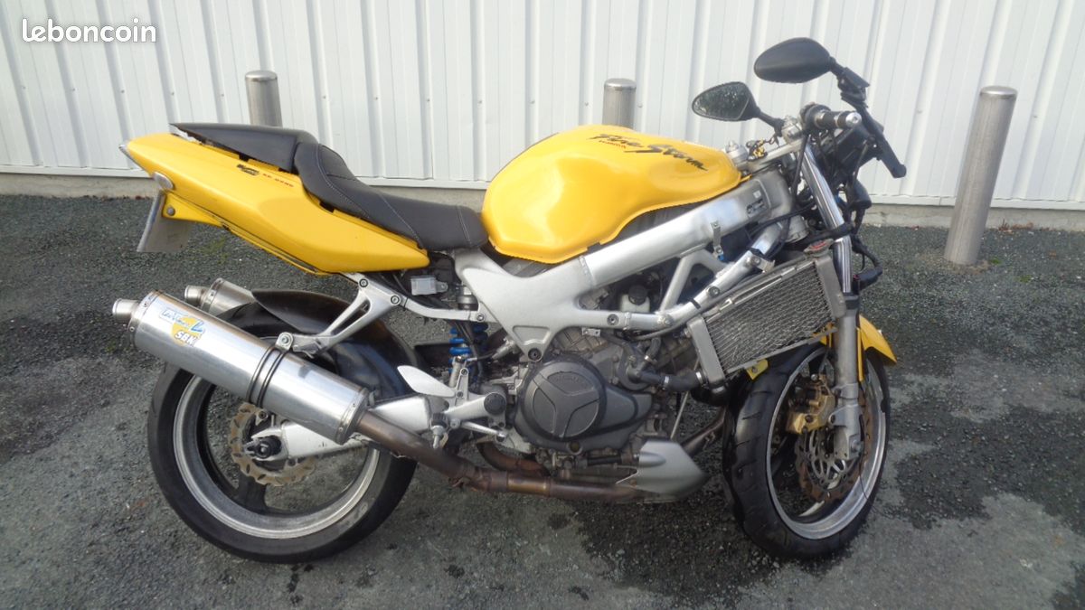 Honda 1000 vtr - Motos