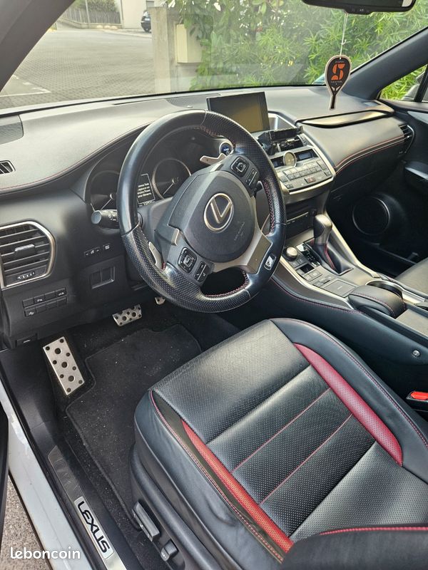 Lexus Nx 300 4wd Sport - Voitures
