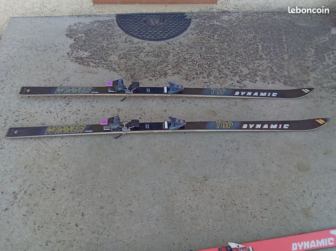 Skis dynamic bon état - Sport & Plein air