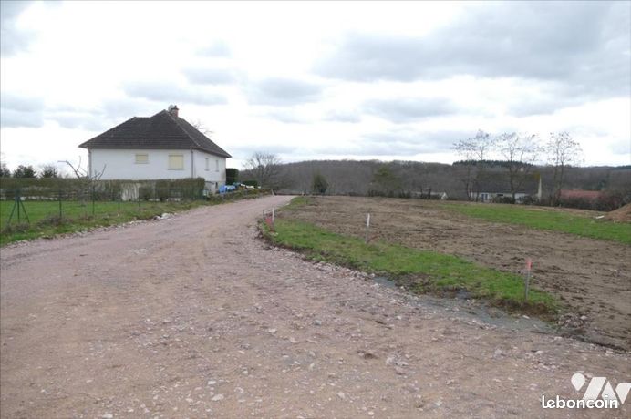 Maison à vendre et vente appartement Saint-Sernin-du-Bois (71200 ...