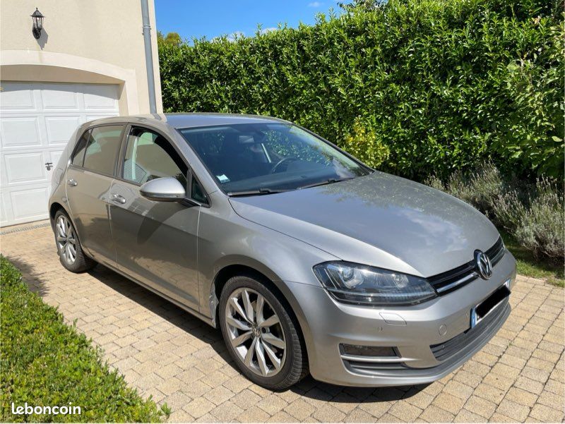Volkswagen Golf 7 1.4TSI Bluemotion confortline - Voitures