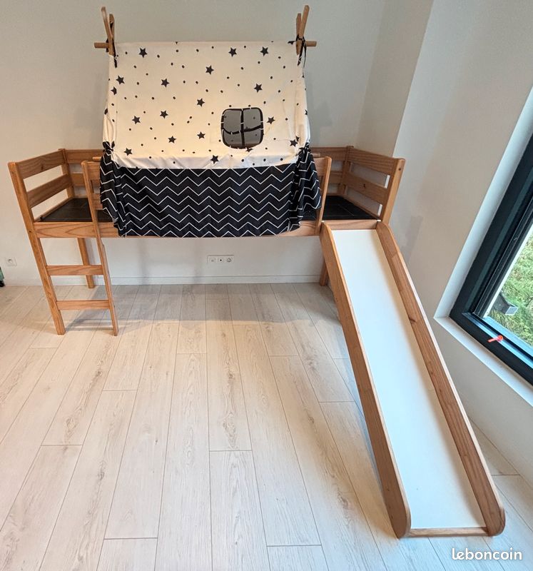 Cabane avec toboggan - Jeux & Jouets