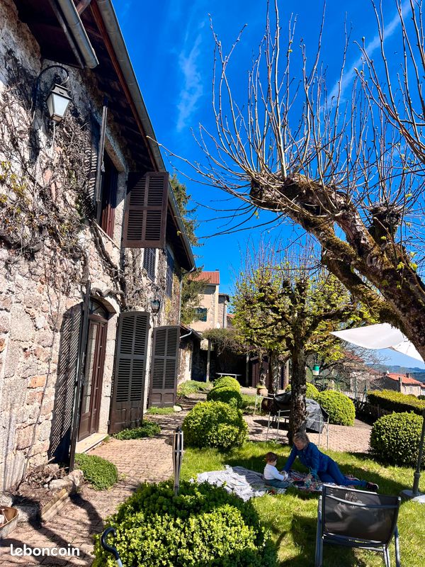 Cherche colocataire dans grande maison - Colocations