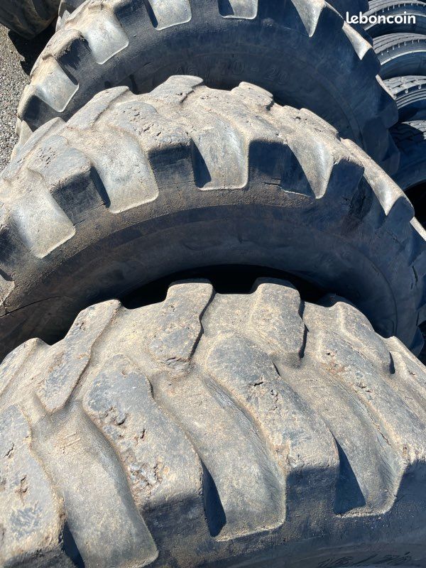 4 pneus engins de manutention 16,0/70x20 - Manutention - Levage