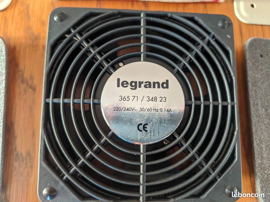 Kit de ventilation complet LEGRAND 365 71 avec ouïes d’aération ...