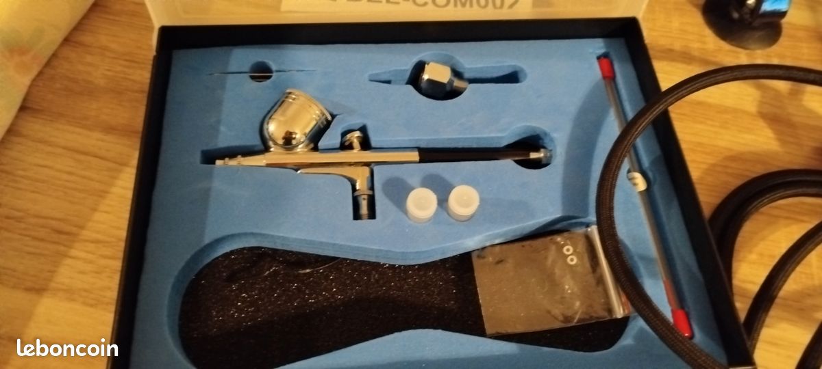 Compresseur et aérographe - Modélisme