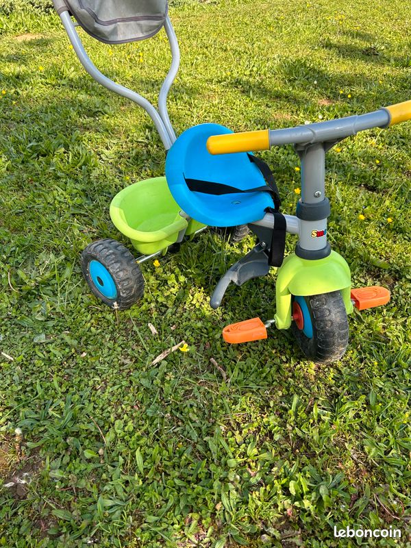 Vélo tricycle bébé / enfant - Vélos