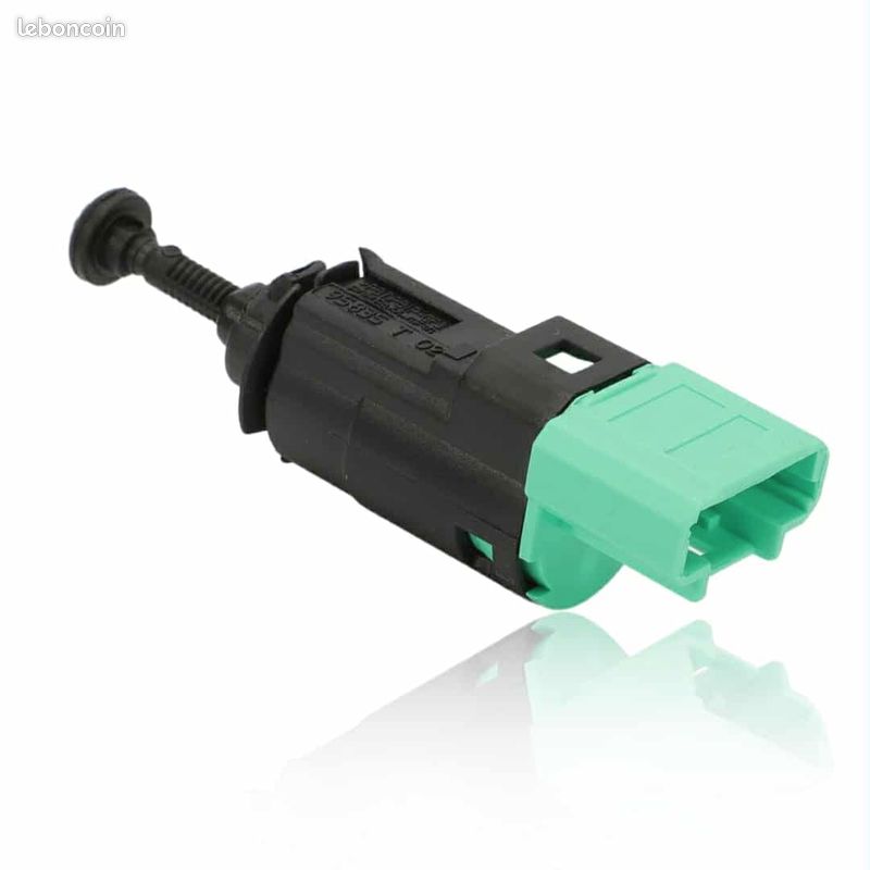 Interrupteur de feu stop adapté pour C2 C3 C4 C5 DS3 JUMPY 308 307 207 ...