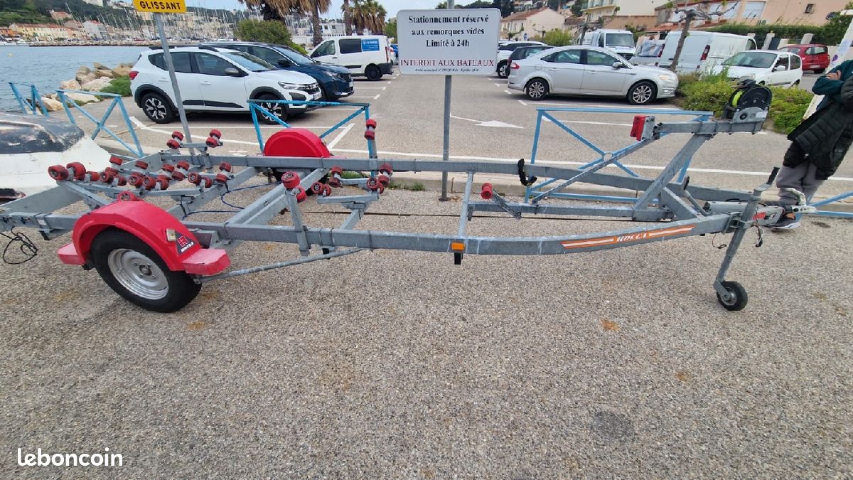 Remorque bateau marque Rocca - Nautisme