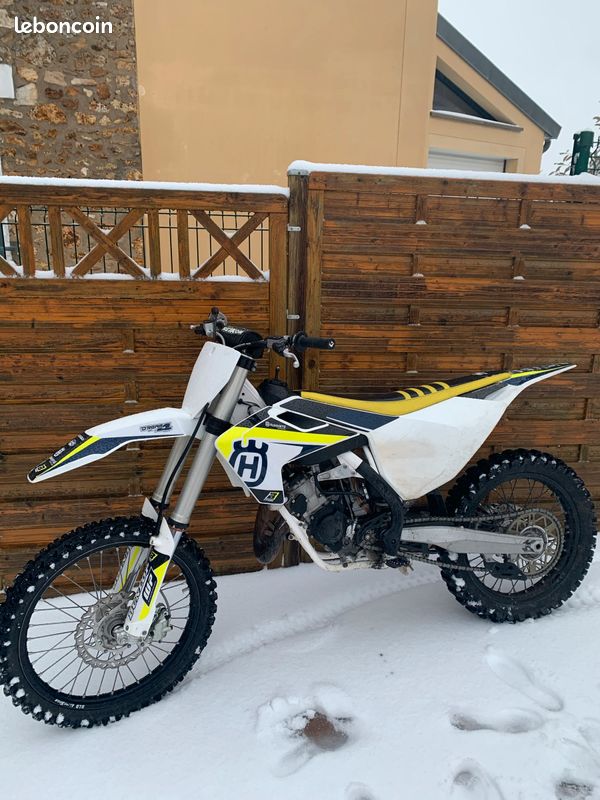 125 tc 2018 - Motos
