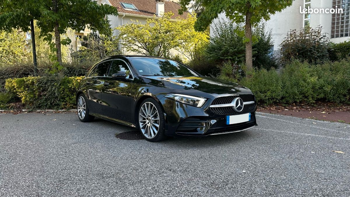 Mercedes A200d AMG line A 200 - Voitures