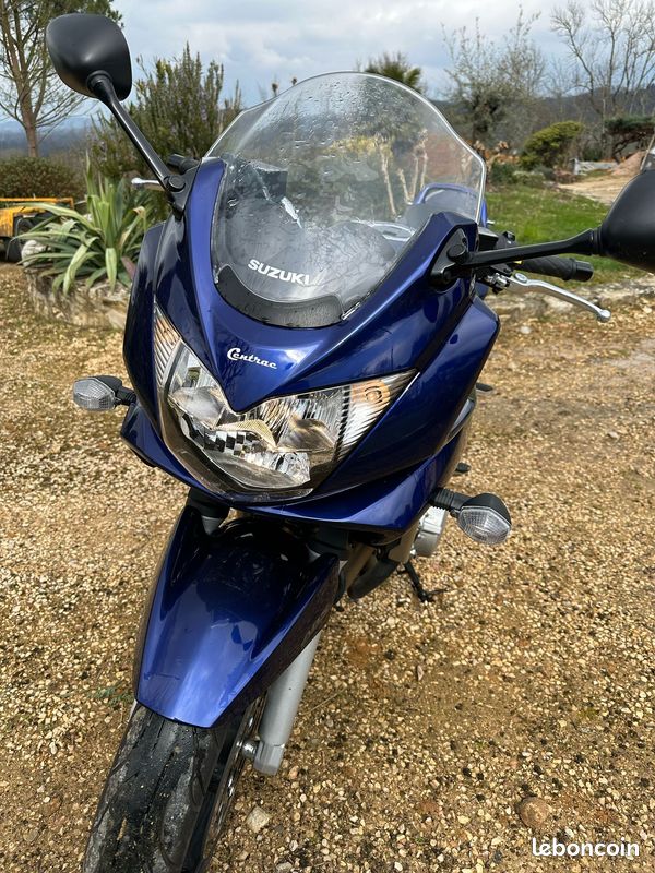 Susuki bandit 650 - Motos