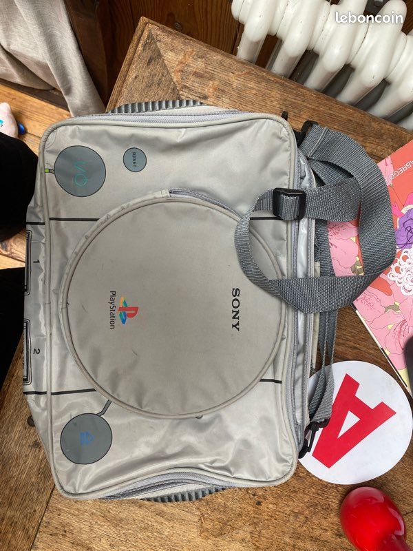 Sacoche PlayStation PS1 Vintage - Rare et Collector - Consoles