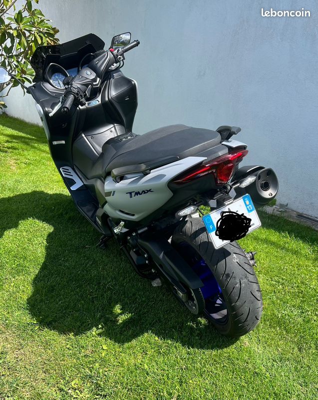 Tmax 560 Icon Grey Juillet 2021 - Motos